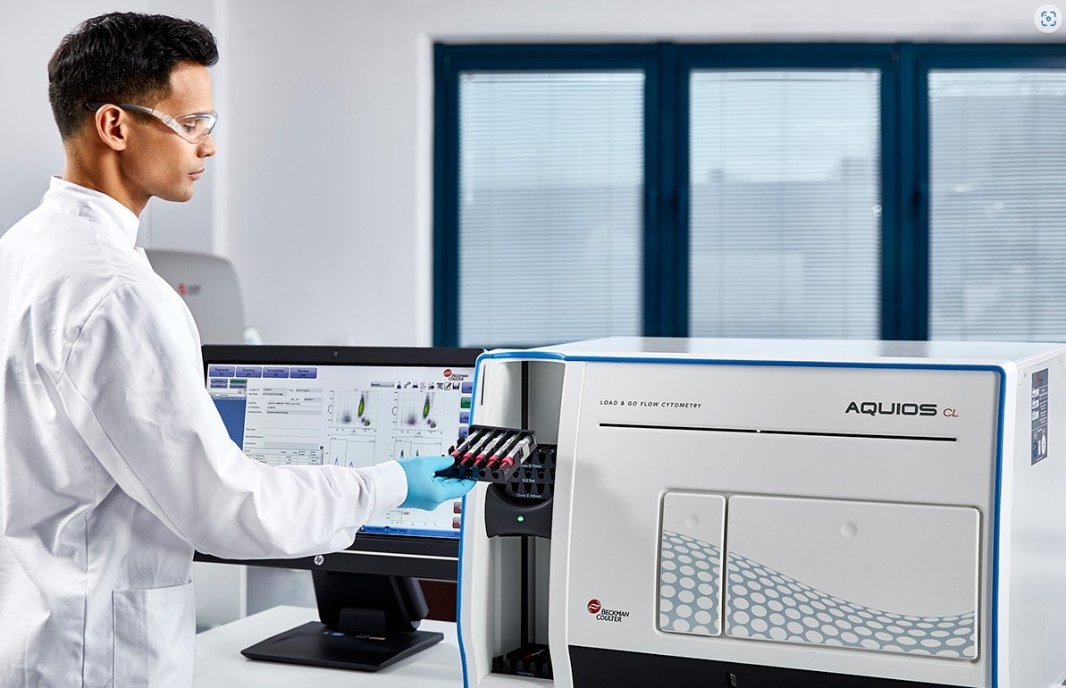 Towards near-patient innate immune system monitoring - Research at UMC ...